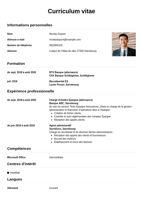 Exemple de CV de conseiller bancaire - CV.fr